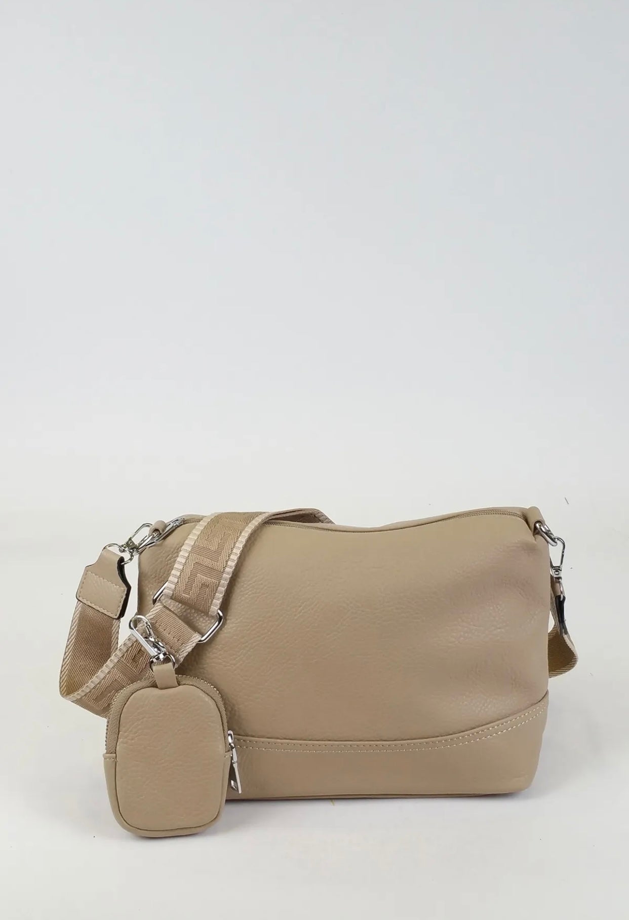 Kara Bag – Essence of Style